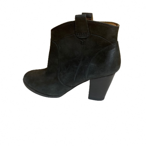 Clarks | Shoes | Clarks Indigo Black Leather Ankle Booties | Poshmark